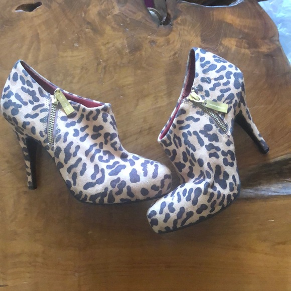 Christian Siriano | Shoes | Christian Siriano For Payless Leopard Print ...